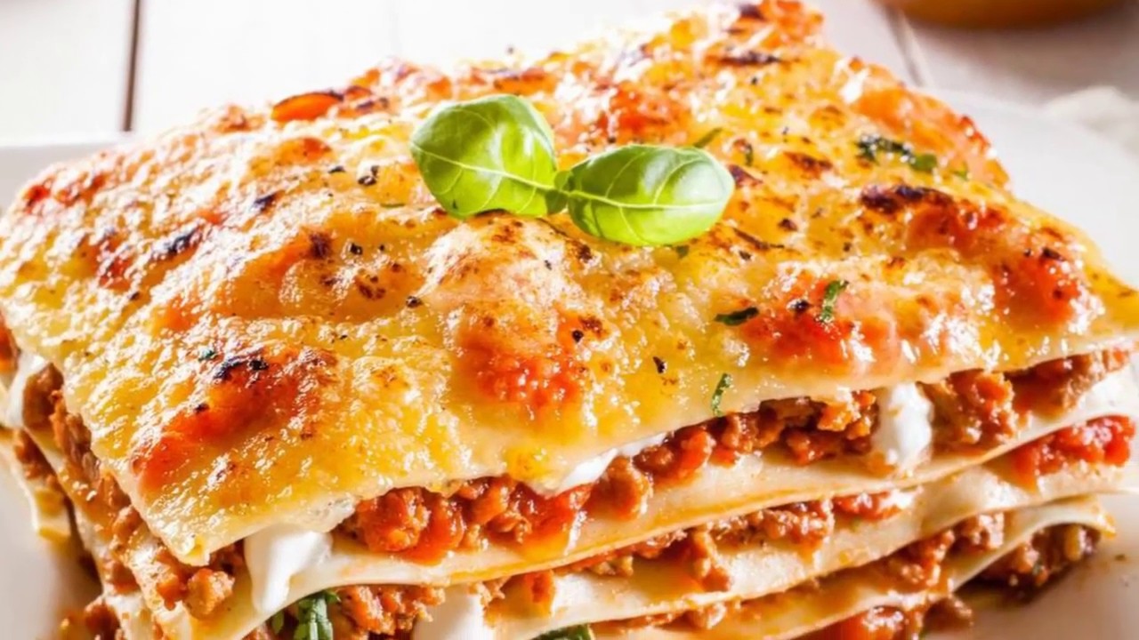 DAY:14 - BITCH LASAGNA (SORRY?) - YouTube