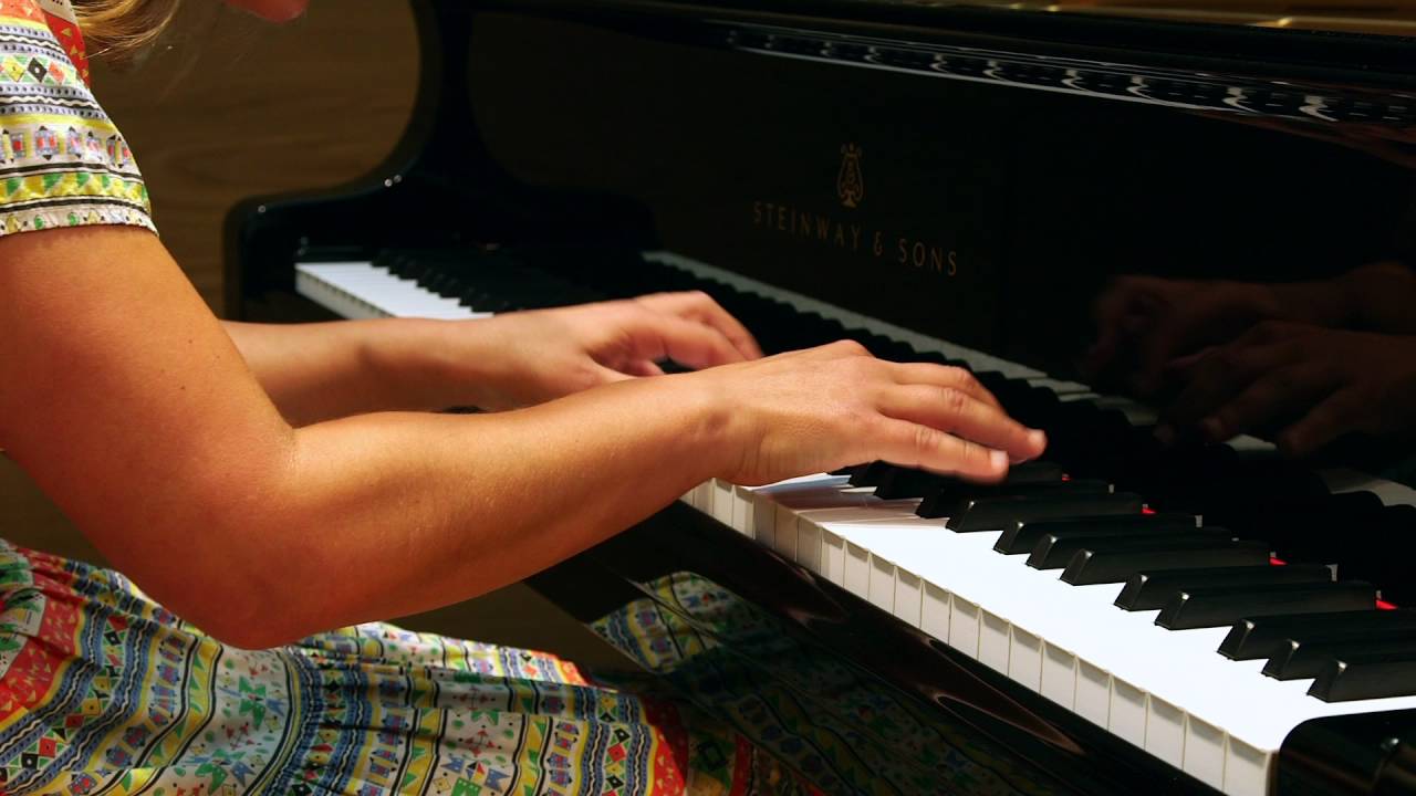 Hobby Horse by Octavio Pinto performed by Eva Maria Doroszkowska - YouTube