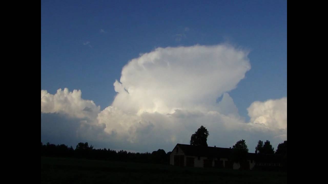 Cumulonimbus Incus Time Lapse 23.05.2010 - YouTube