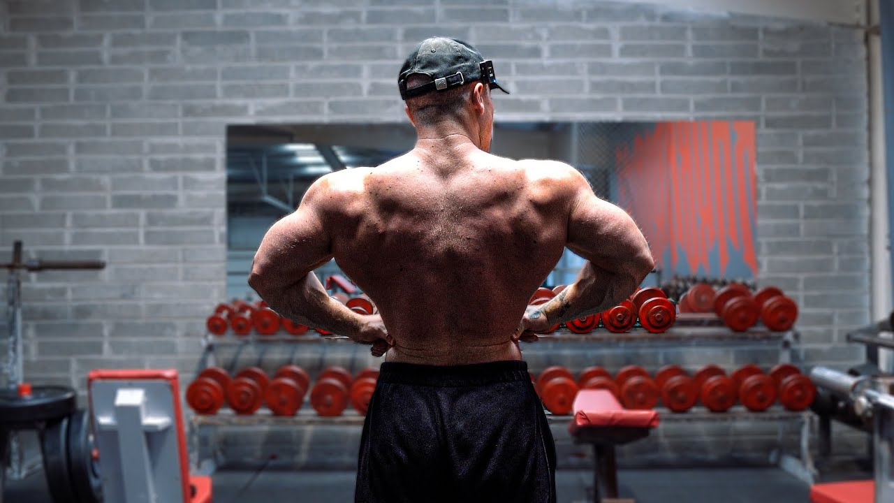 WINTER BULK - DAY 26 - BACK - 188.6LBS - YouTube