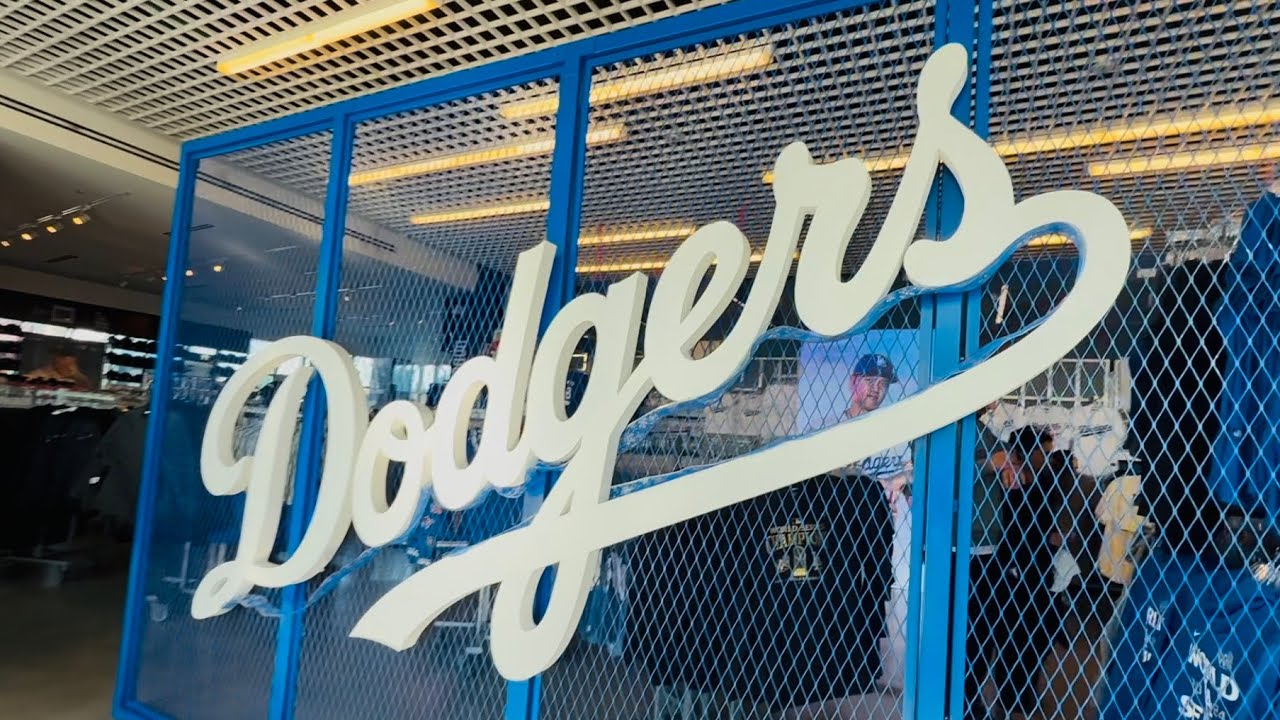 Dodgers Official Team Store | Too of the Park, Dodger Stadium, Los ...