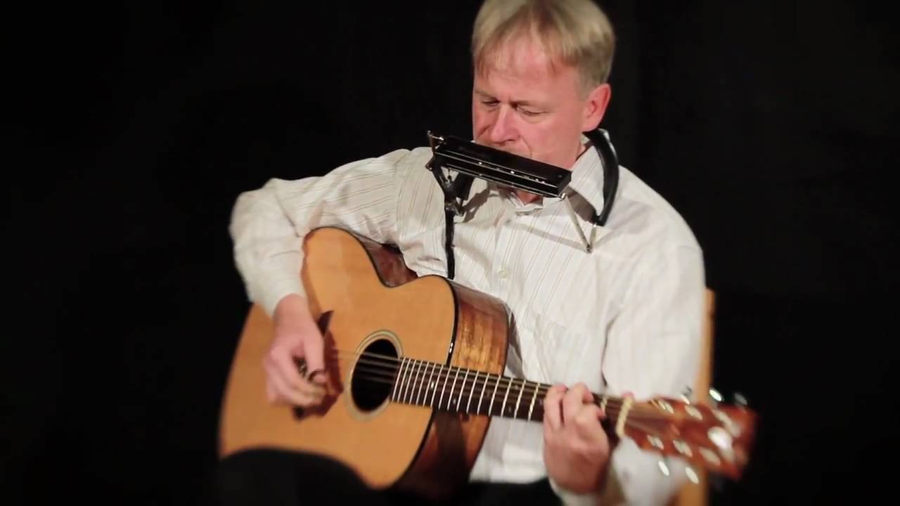 Tommy Emmanuel - Mombasa (Tommy meets Miriam Makeba) by Tobias Volkamer ...