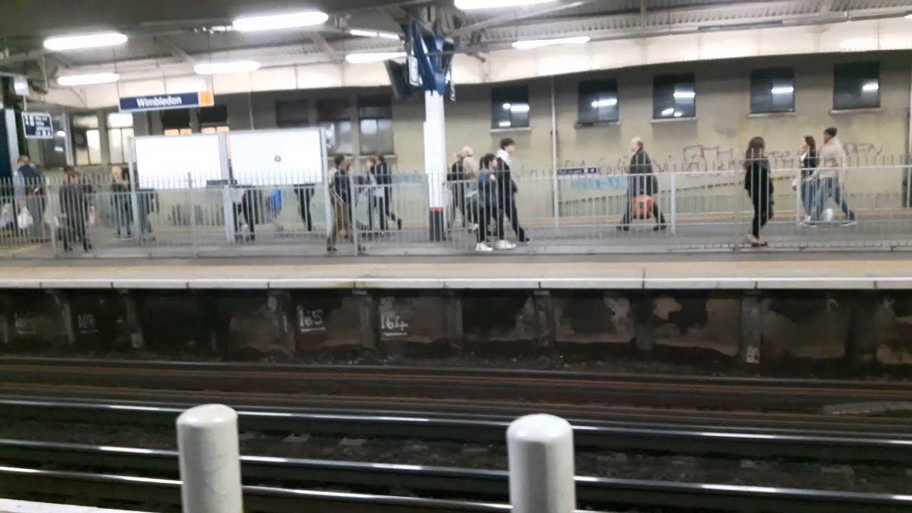 South West Trains Class 455 fast through Wimbledon - YouTube