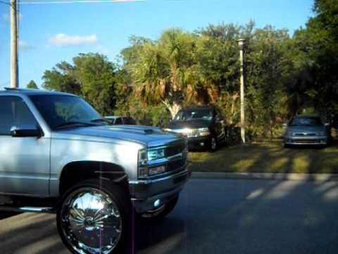 Tahoe on 30" Davin Floaters - YouTube