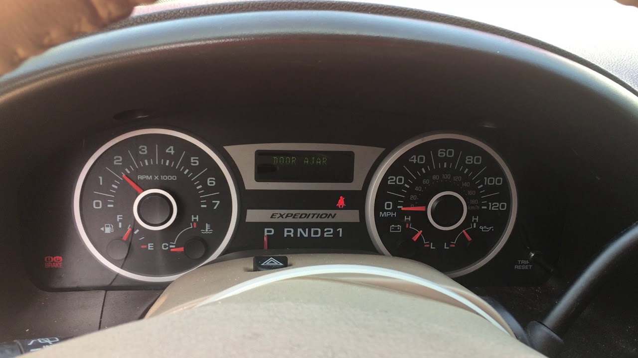 17H118 2006 Ford Expedition 5.4L Engine Test - YouTube