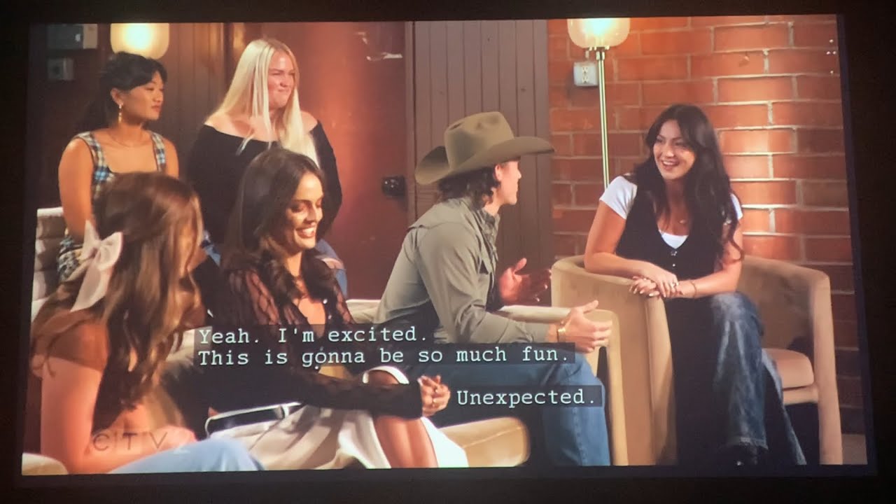 Rowdy Shea & Camryn Brooks chatting before rehearsal | The Voice ...