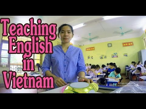 Grade 2 Class | ESL Classroom in Vietnam | Teaching English in Public ...