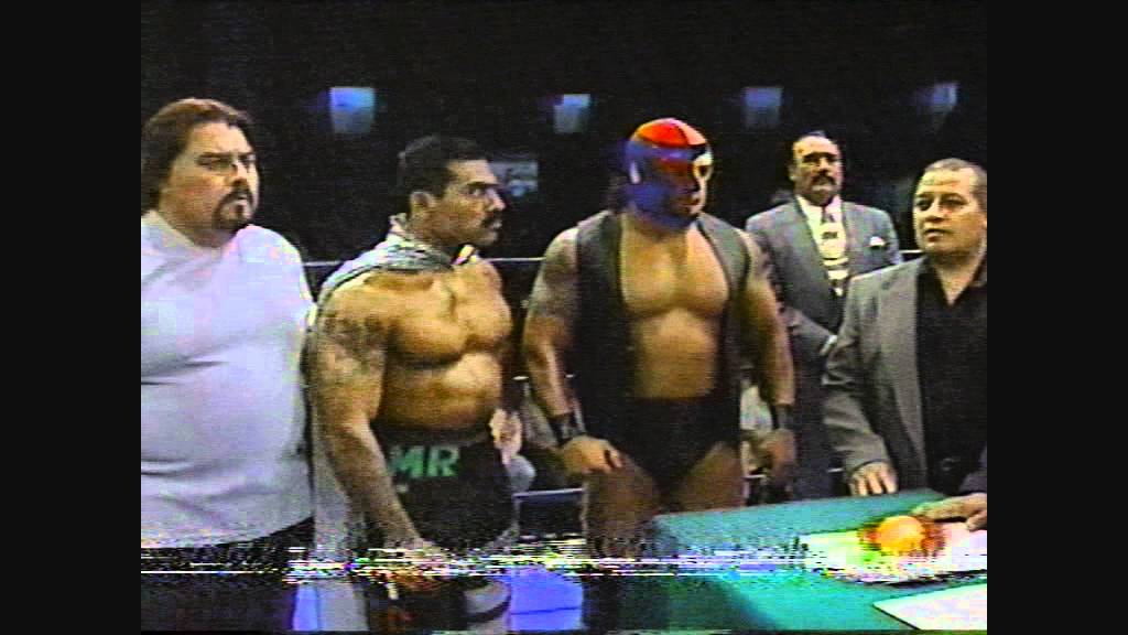 Queman la mascara de Pierroth - YouTube