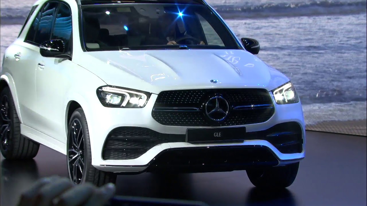 Mercedes-Benz GLE Premiere at the 2018 Paris Motor Show - YouTube