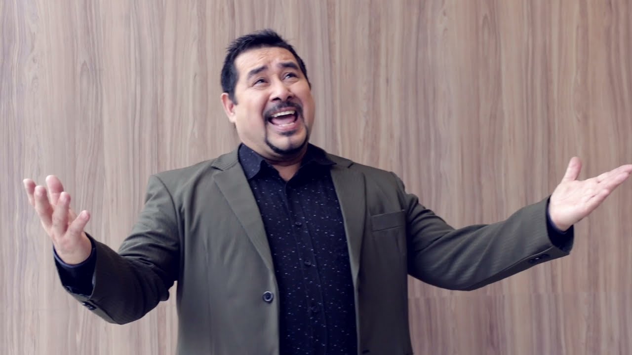 "Sólo en tì Jesùs" Danny Pires - YouTube