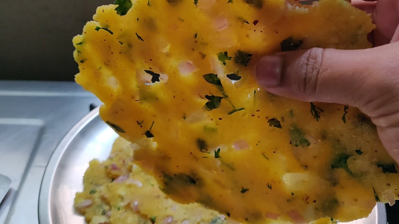 ತುಂಬಾ ಬೇಗ ಮಾಡುವಂತಹ ತಿಂಡಿ ರವಾ ರೊಟ್ಟಿ । Rava Rotti, Sooji Roti,Breakfast ...