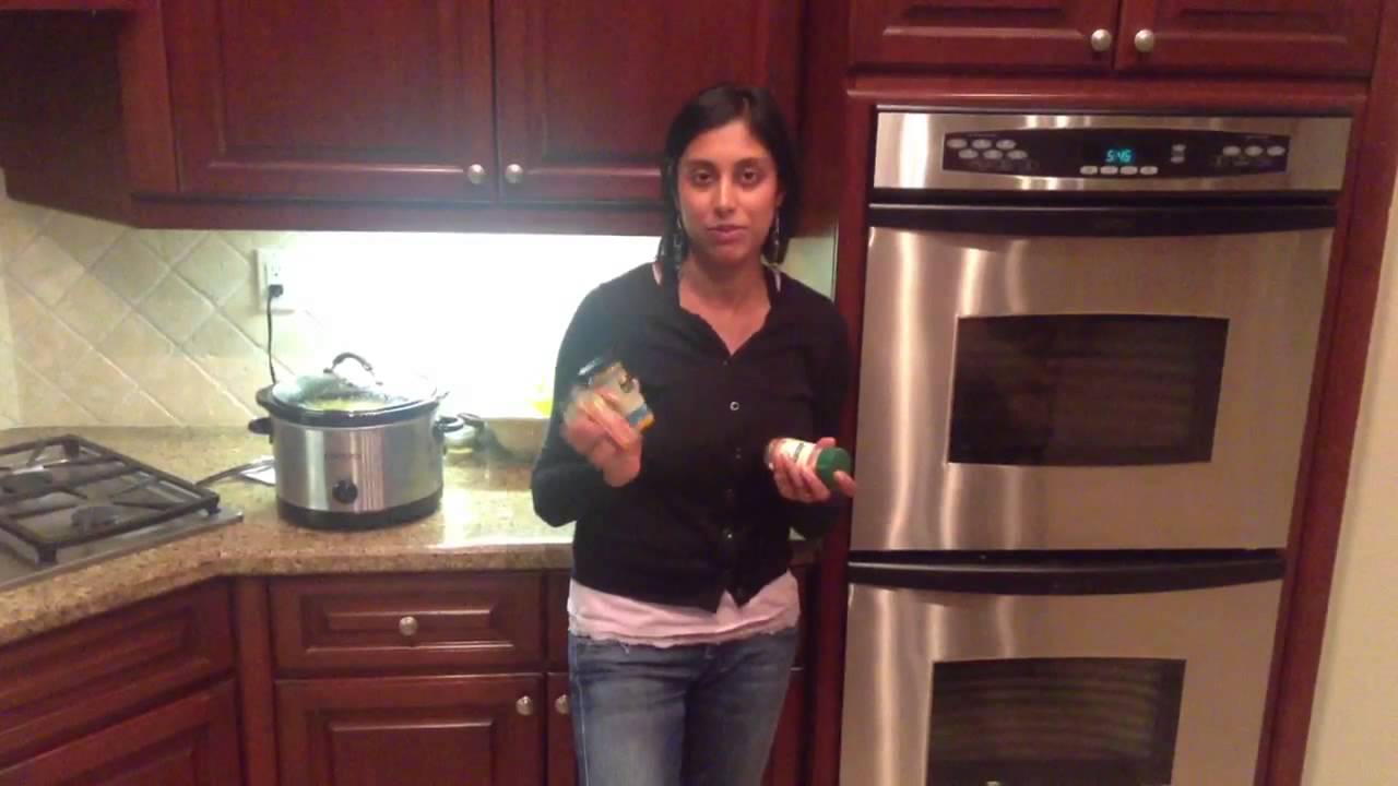 tuesday tip: keeping powdered spices from clumping - YouTube