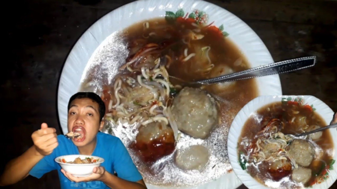 Bakso Milik Abang Bakso Keliling Tapi Rasanya... - YouTube