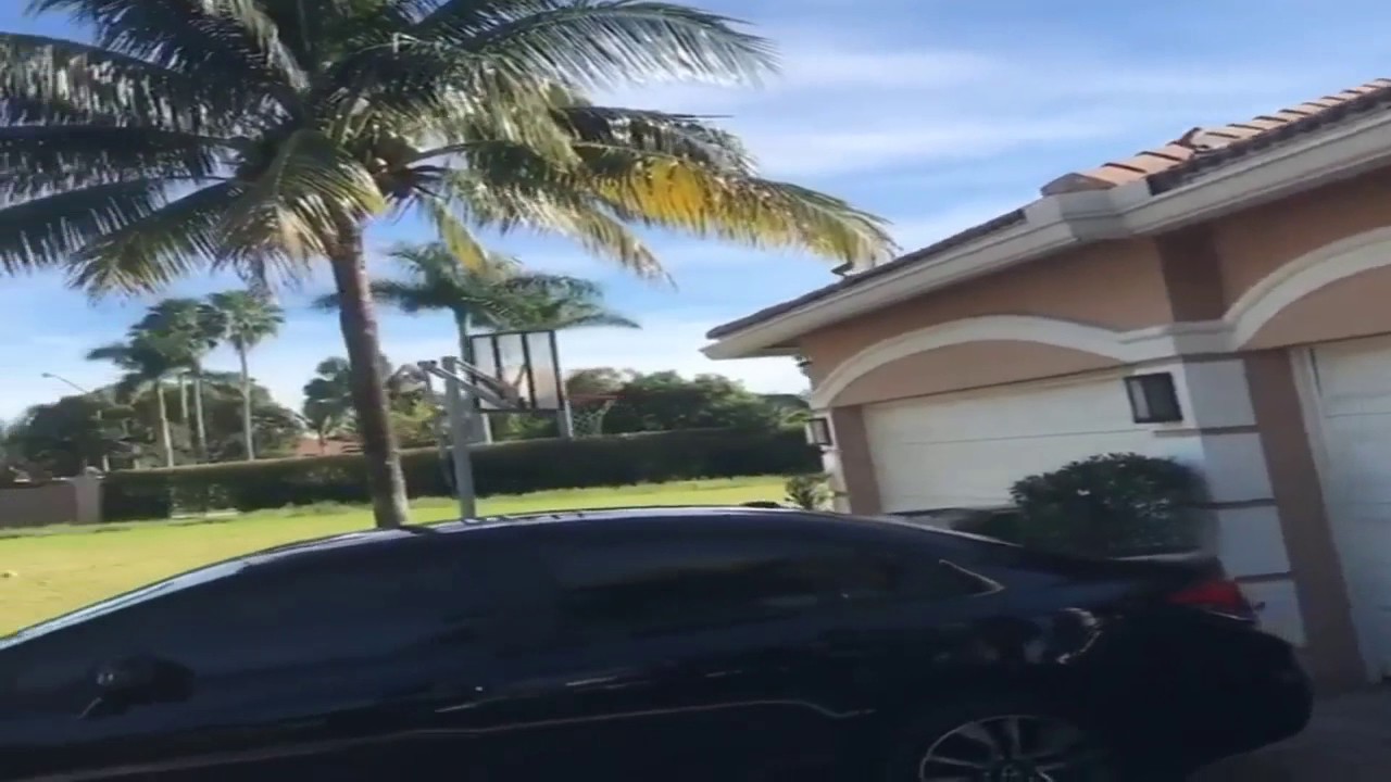 Kodak Black Showing Off His New House (New Crib, New Money) - YouTube