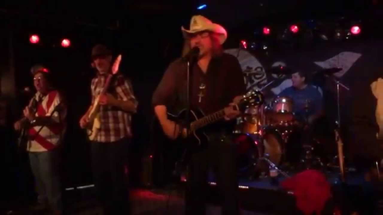 Vegas Valentinos, C Note, Hull, MA 10-18-14 - Drink In My Hand - YouTube