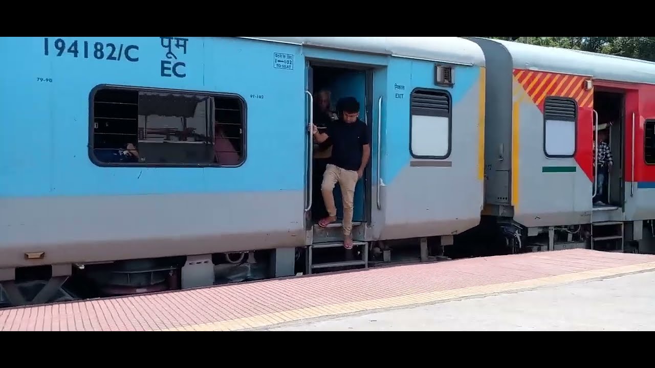 22387 Howrah- Dhanbad Black Diamond Express Arrived its Destination ...