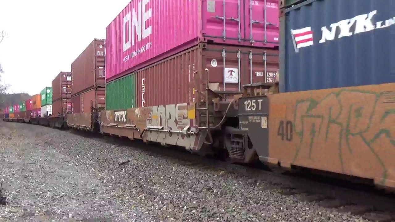 A Colorful NS Stack Train 20R at Carney's Crossing - YouTube