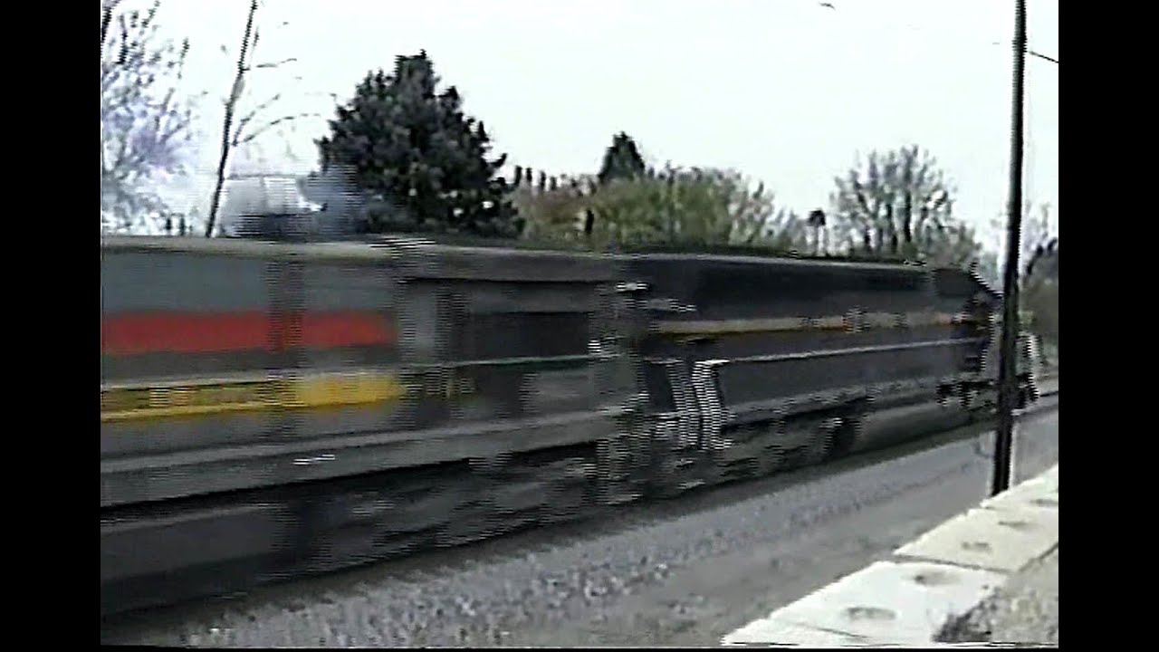 MK 9031 SD40M-2 rebuild with SD45 shell & SCL C30-7 on BNSF WB at Rochelle, IL in 2000 - YouTube