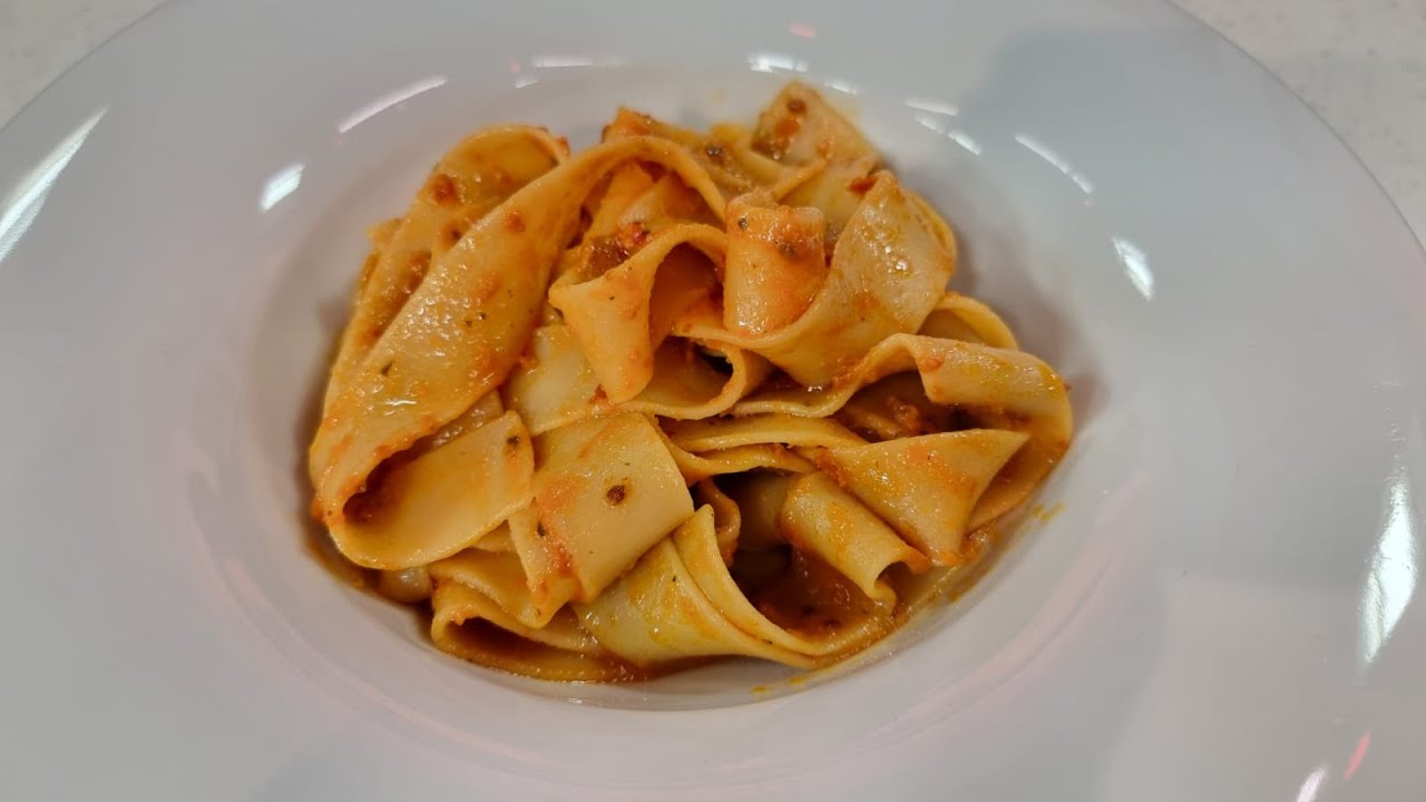 Shije Shtëpie - Makarona me domate të thata dhe fistikë nga zonja ...