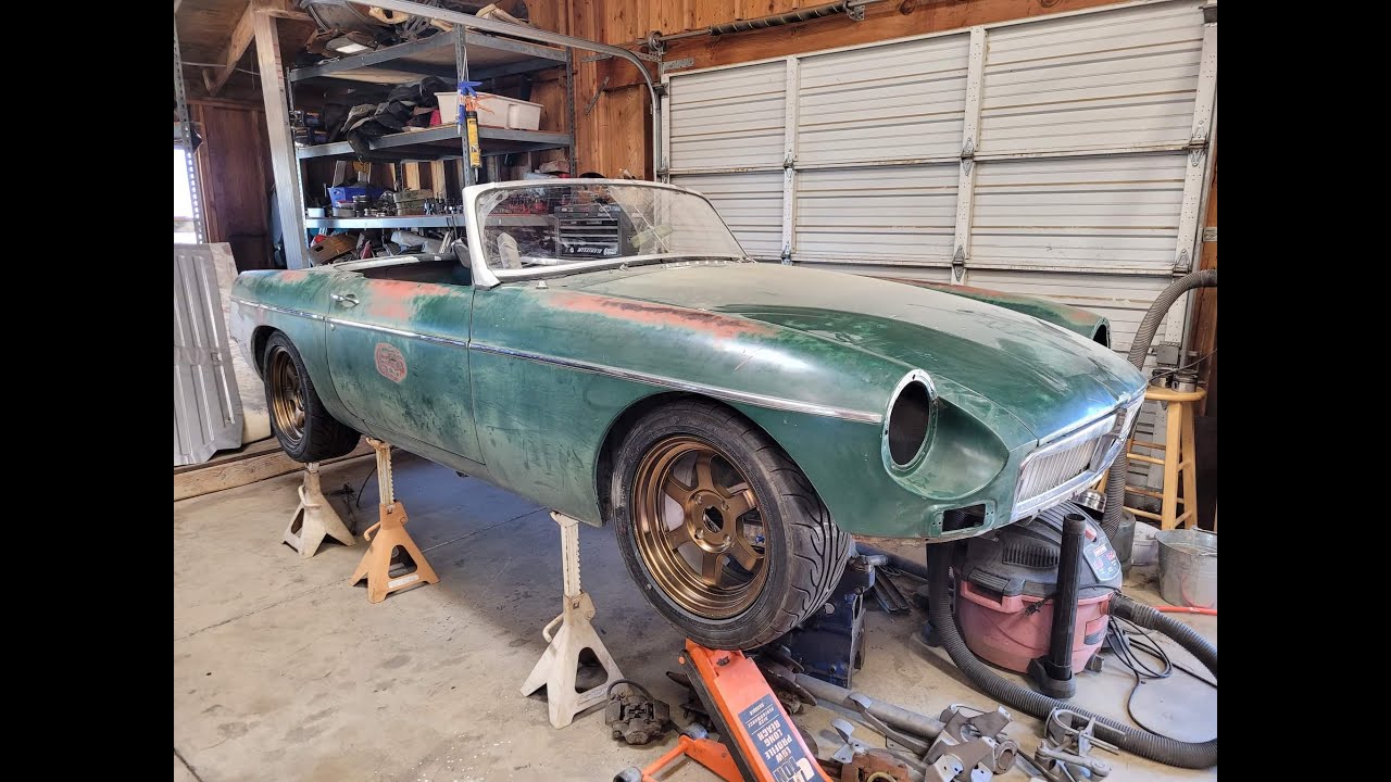 The MGB project cars I have at the shop. - YouTube