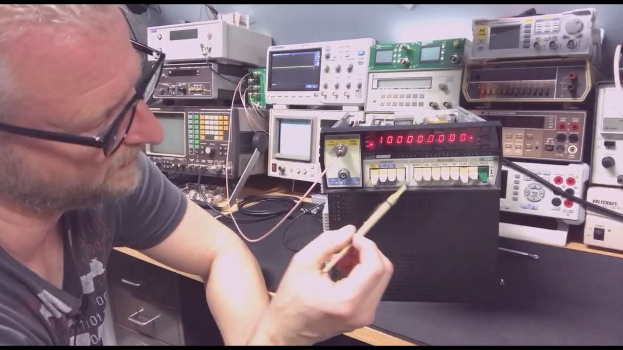#063 Fluke 1920A Frequency Counter from 1977 - YouTube