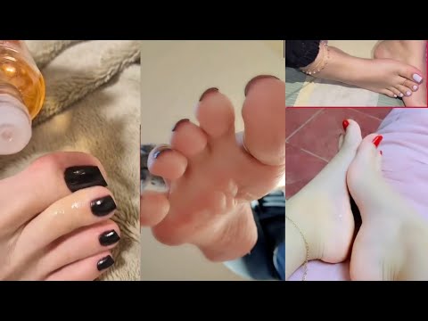So beautiful girls feet and soles flexible feet nails polish artist feet jewellery#viralvideo