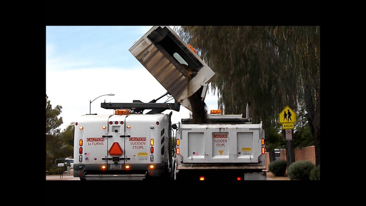 Phoenix Street Sweeper Emptying Hopper - YouTube