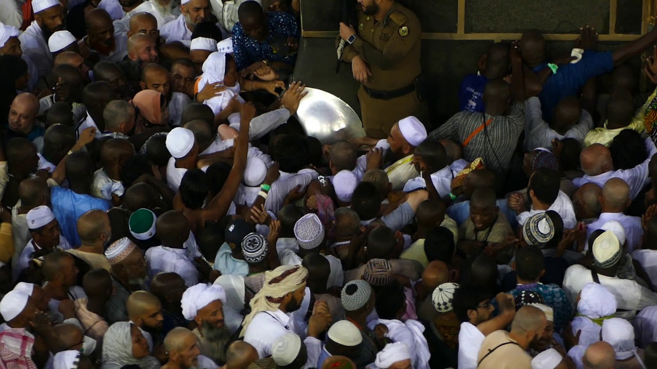Kissing of Hajar Aswad (The Black Stone) in the Holy Grand Mosque of ...