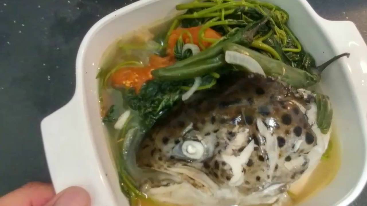 How to cook Tinola na isda (ulo ng salmon) pinoystyle - YouTube
