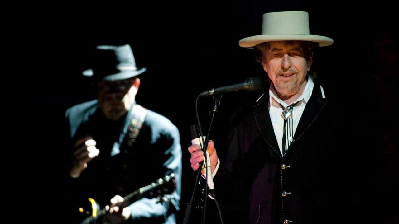 Bob Dylan - Cry A While (Berkeley 2012) - YouTube
