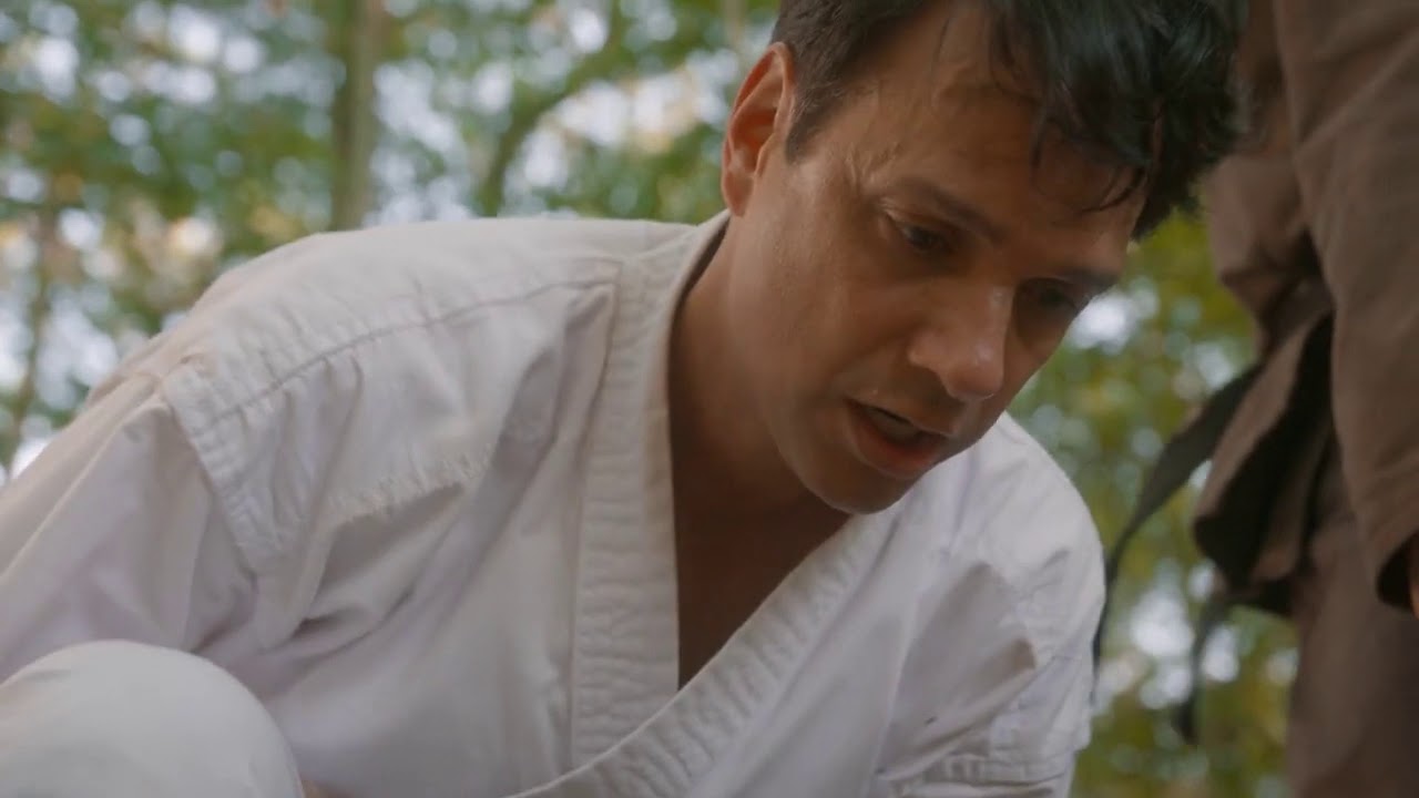 Cobra Kai 3x05 | Daniel-san Learns new defense Techniques from Chozen ...