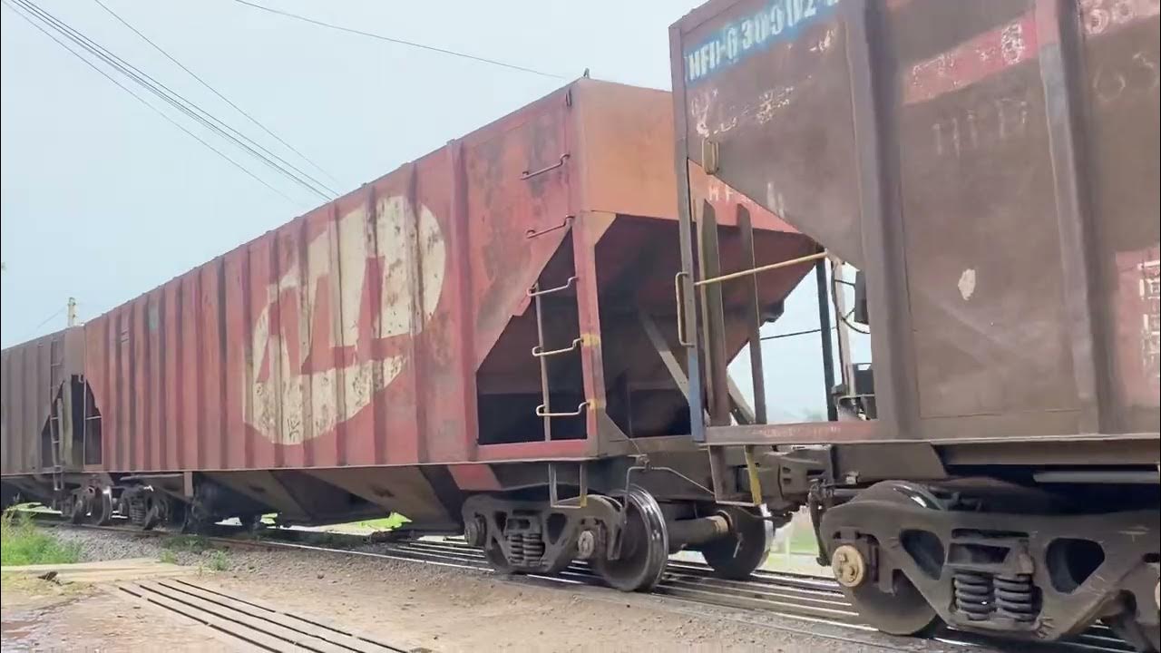 Trem Cargueiro Vazio da GT22 #4641 Rumo com 2 g22Ub rebocadas - YouTube