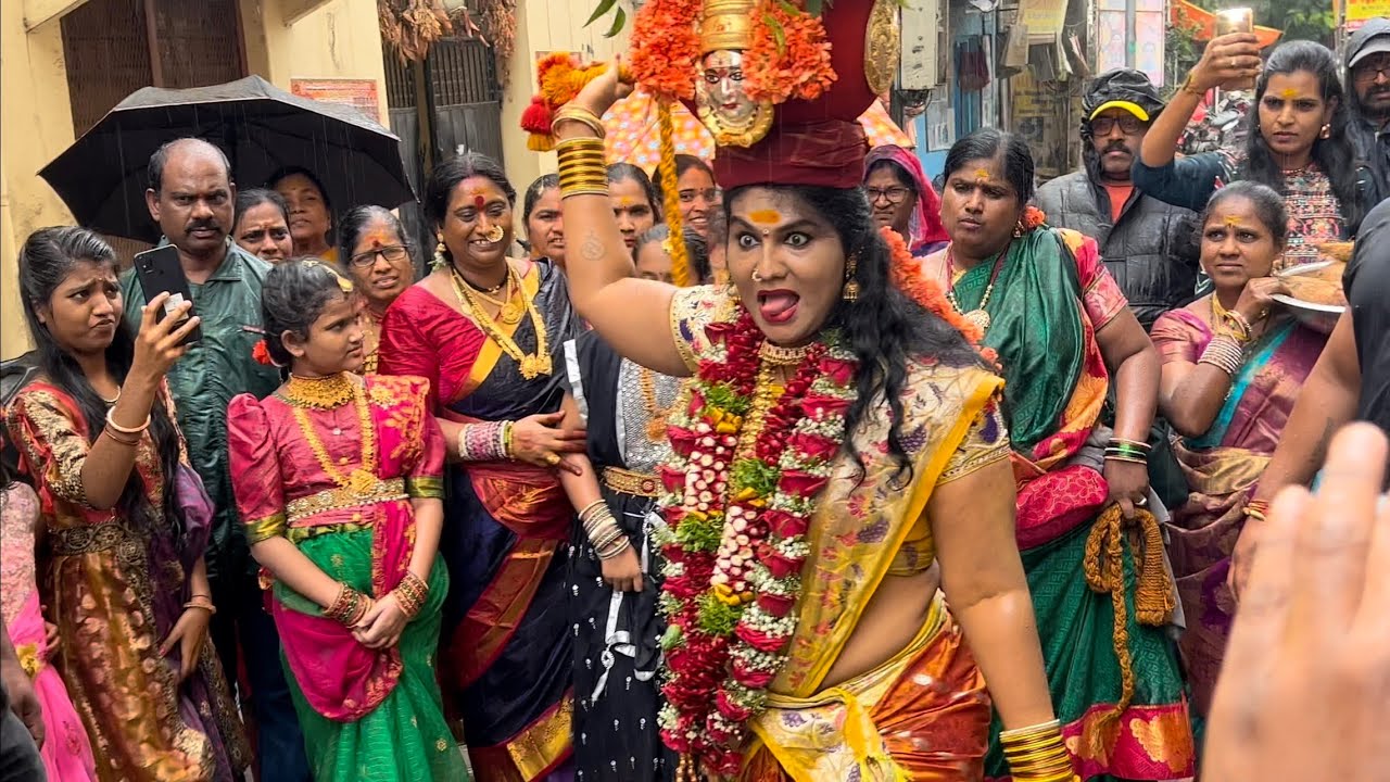 Komuravelli Mallanna Jatara || Jogini Shyamala Bonam Dance at ...