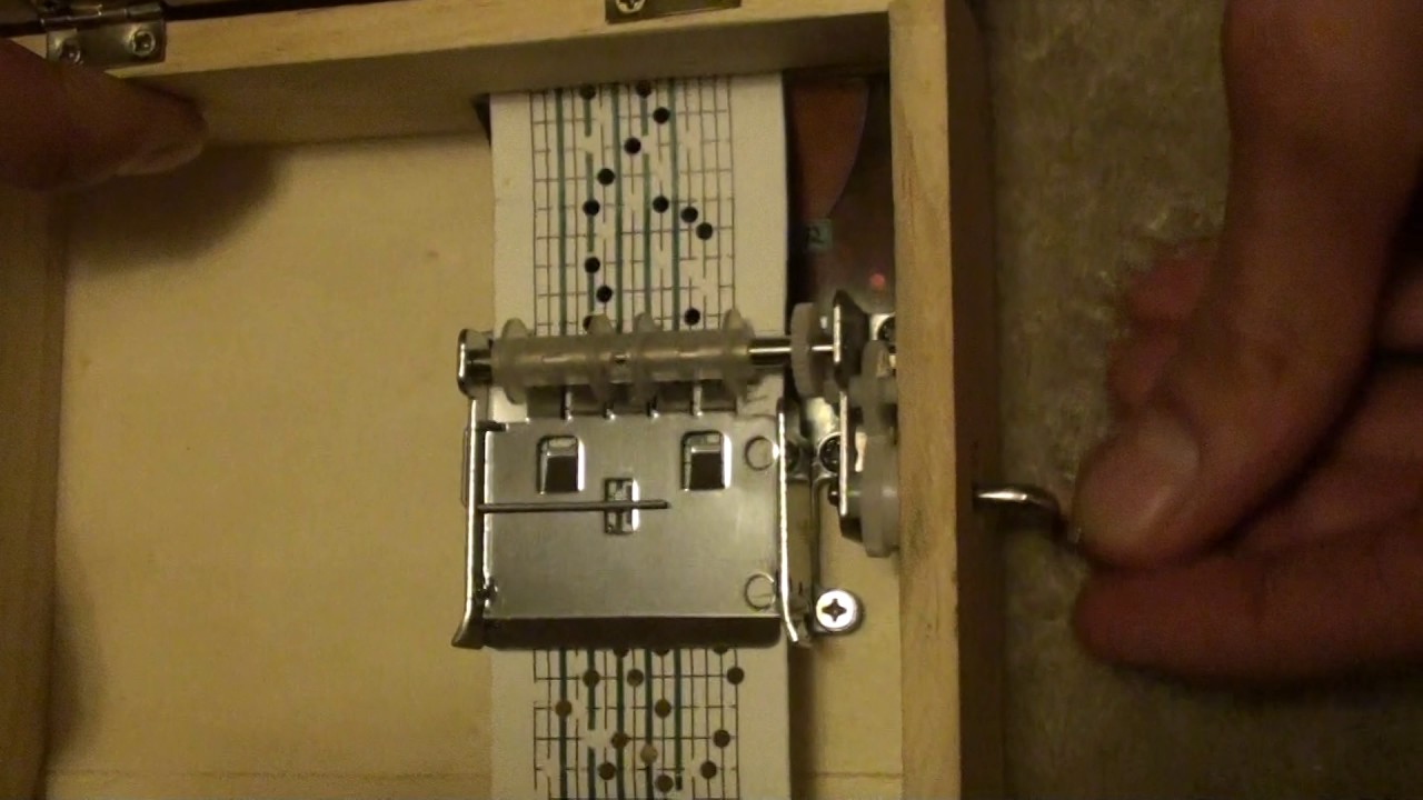 15 note music box - Avril 14th by Aphex Twin - YouTube