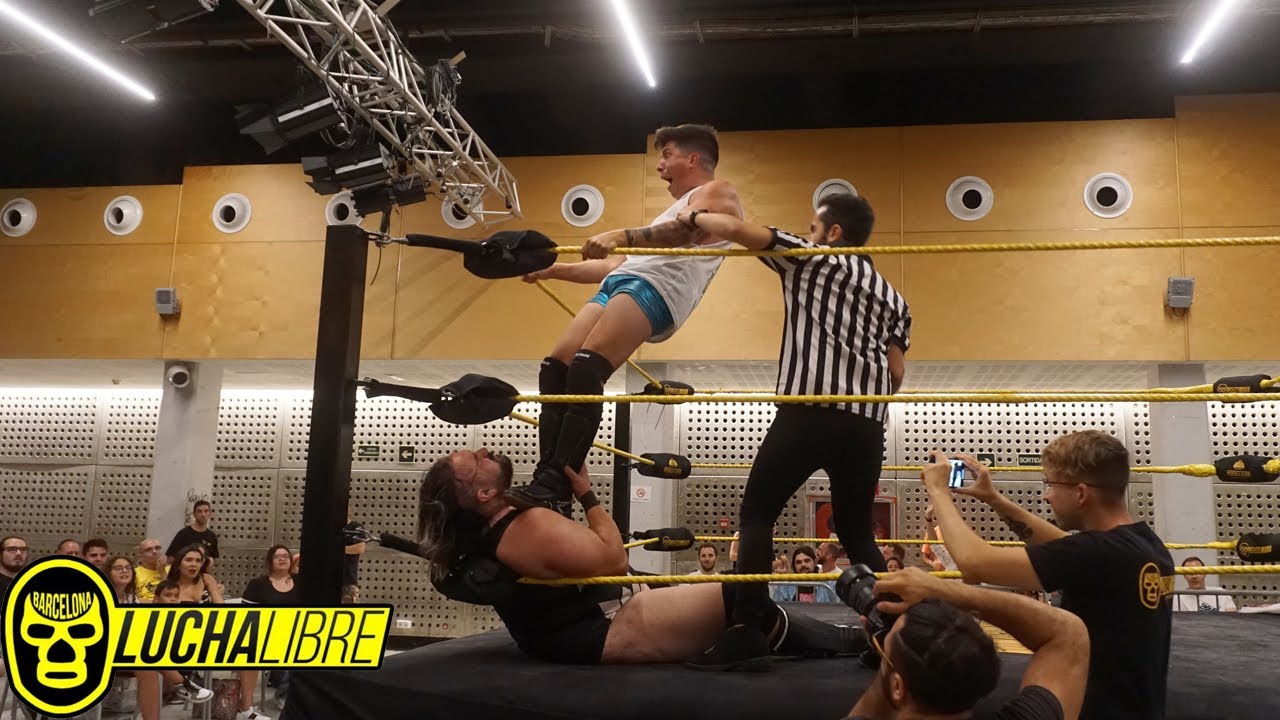 Lucha Libre VI La Joya Vs Javier Vives - YouTube