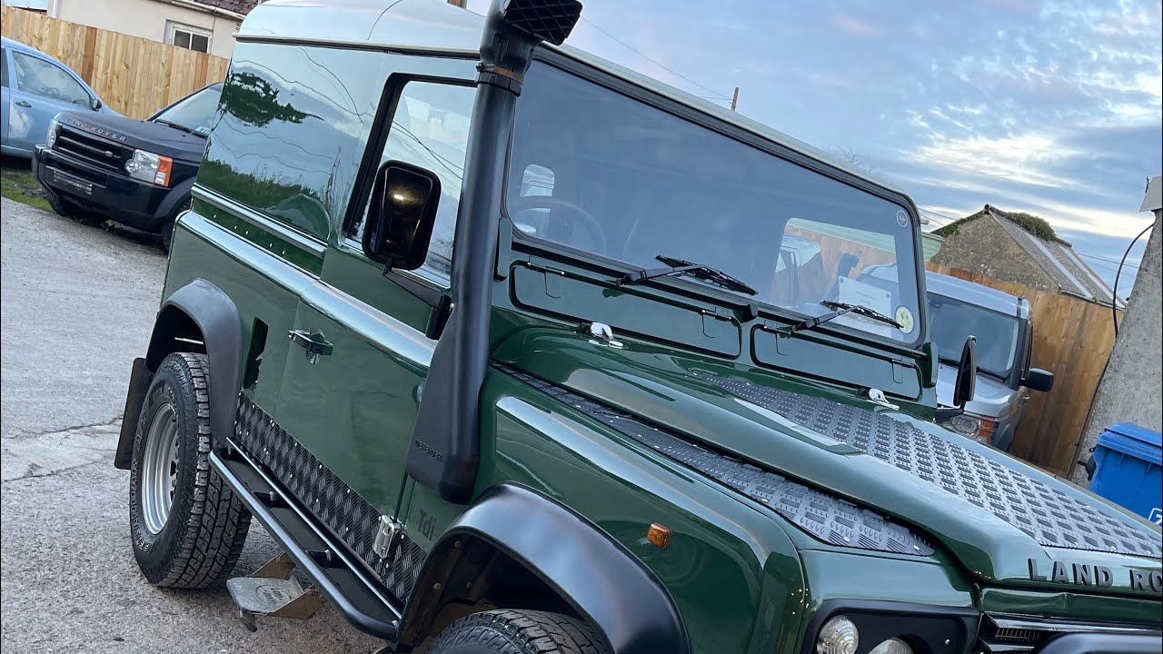 Landrover 90 Defender repaint…. - YouTube