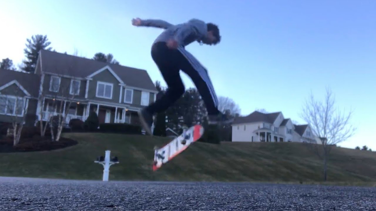How to heelflip in depth tutorial - YouTube
