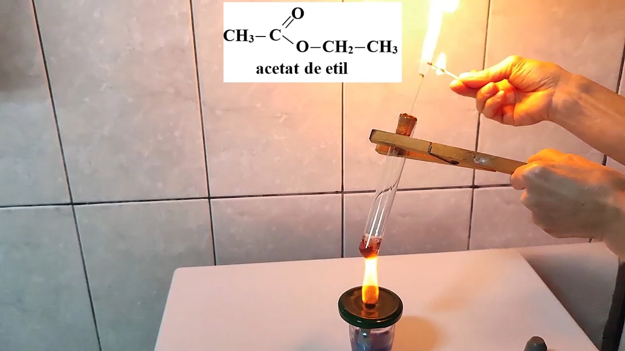 Reacția de esterificare a alcoolului etilic cu acid acetic - YouTube