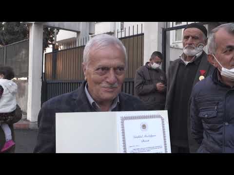 Yıllar sonra babalarının İstiklal Madalyası'nı almanın gururunu yaşadılar