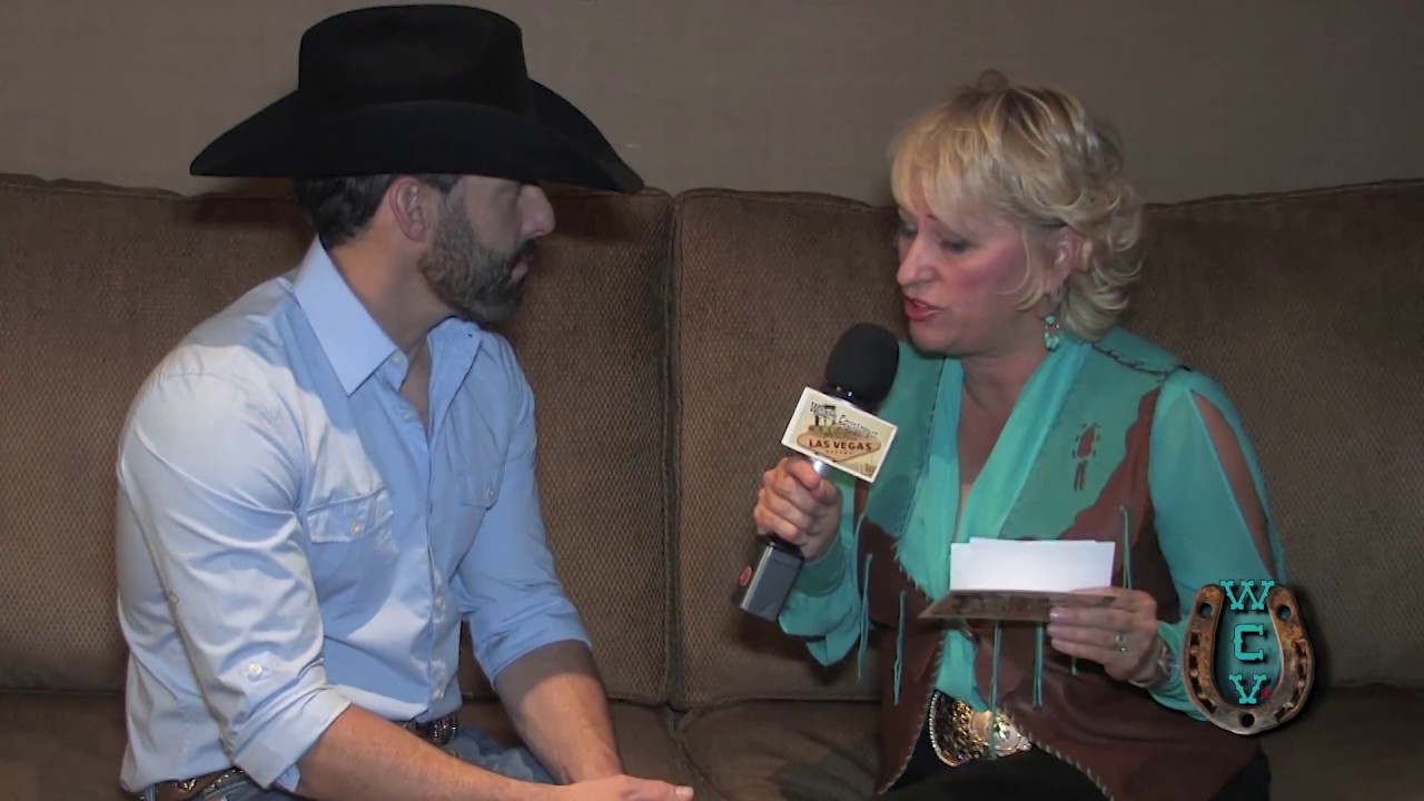Aaron Watson shares his story about Family, God & Country Music! - YouTube