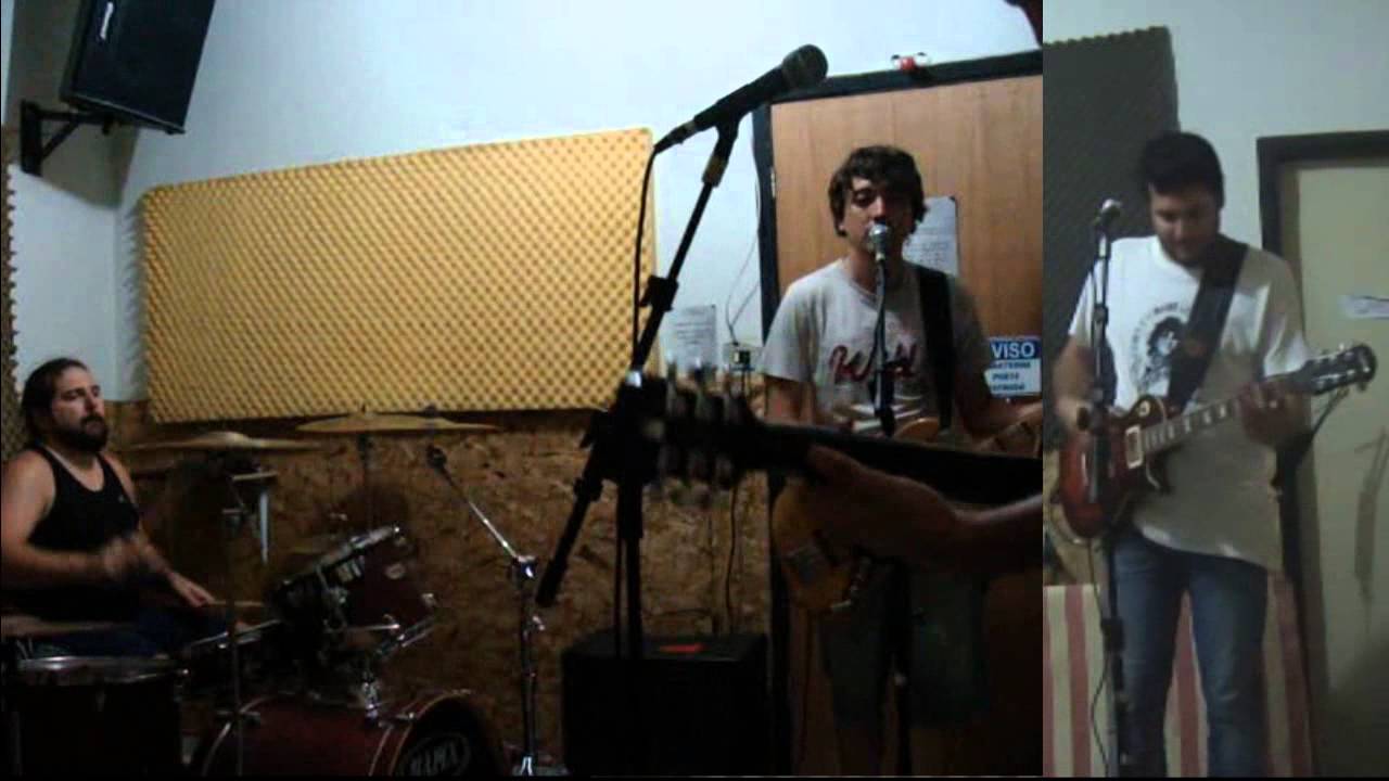Johnny Bigode - All the small things - YouTube