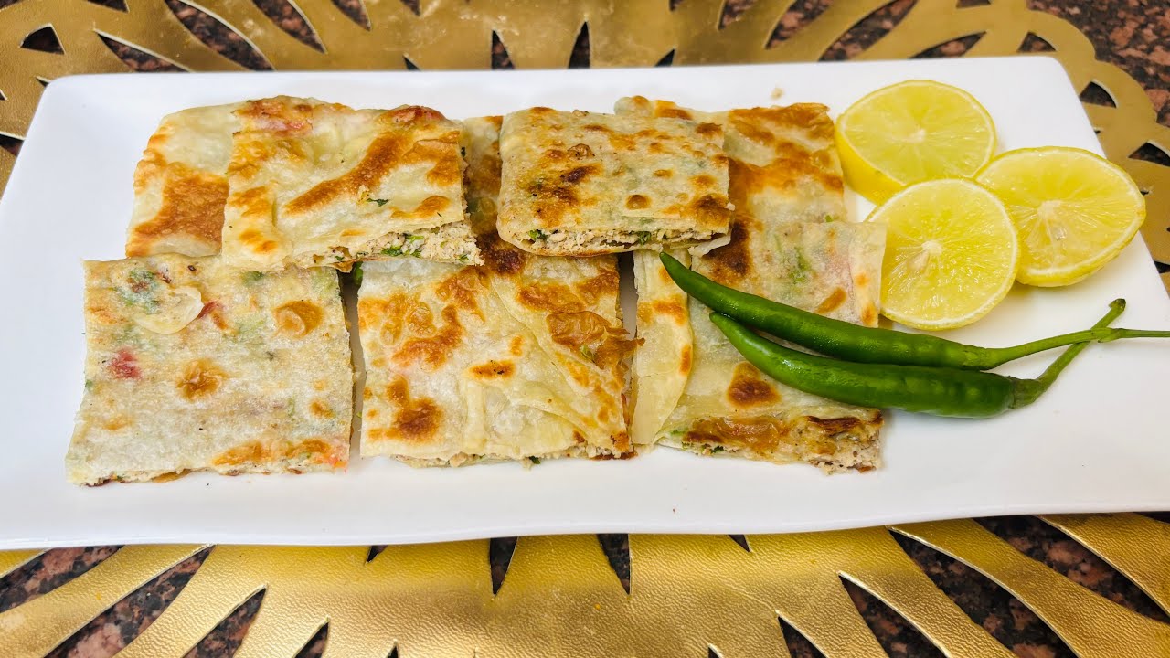 Mutabbaq Recipe | Saudi Paratha | Chicken Mutabak Recipe - YouTube