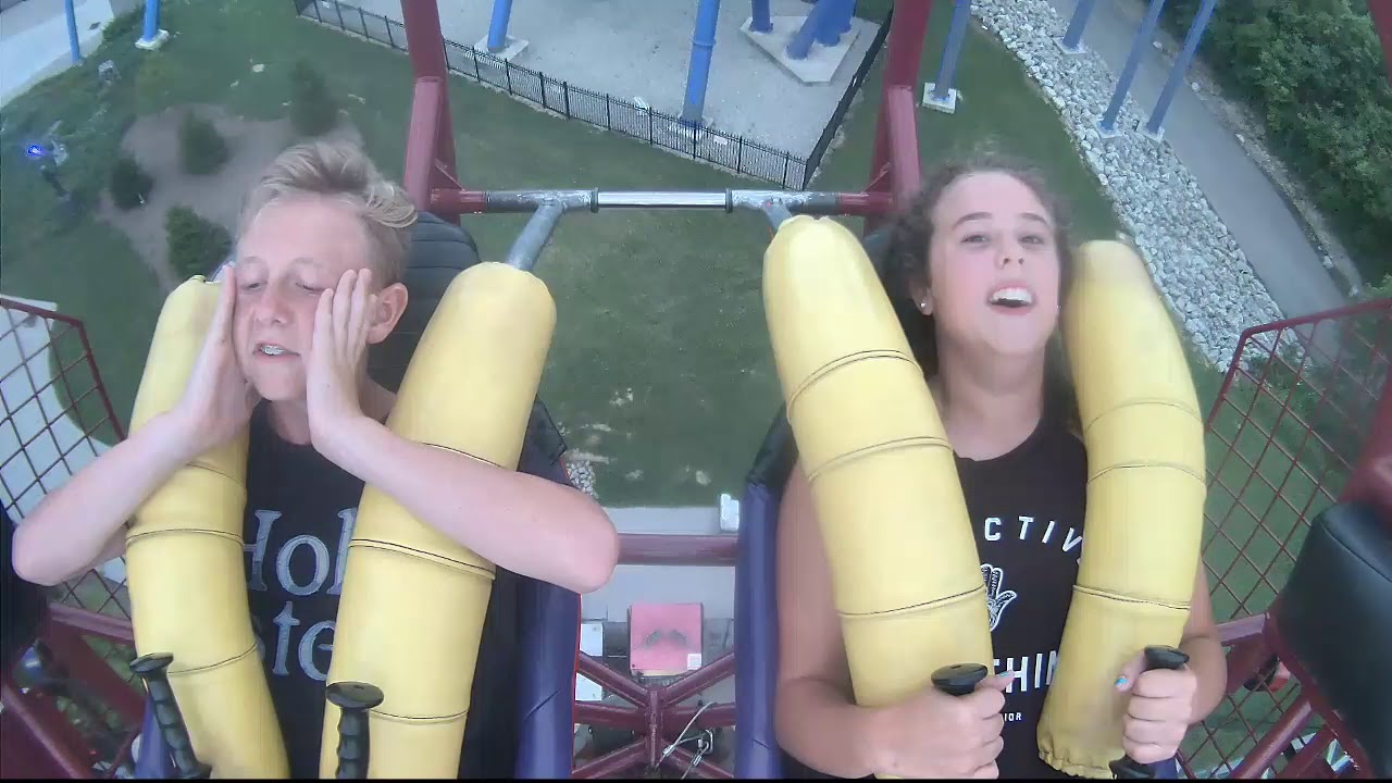 Hilarious Kids Freak Out on Slingshot at Kings Island - YouTube