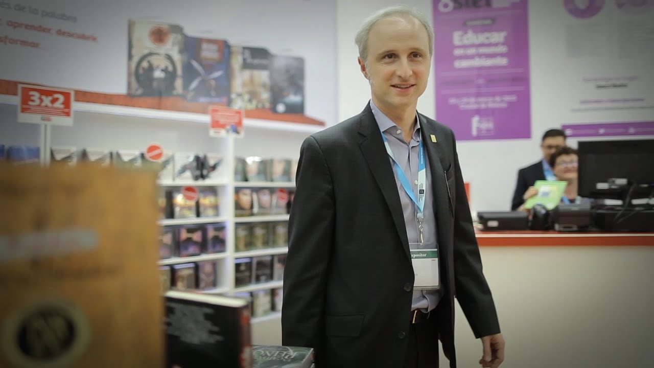 "No me imagino mi vida sin la FIL" - YouTube