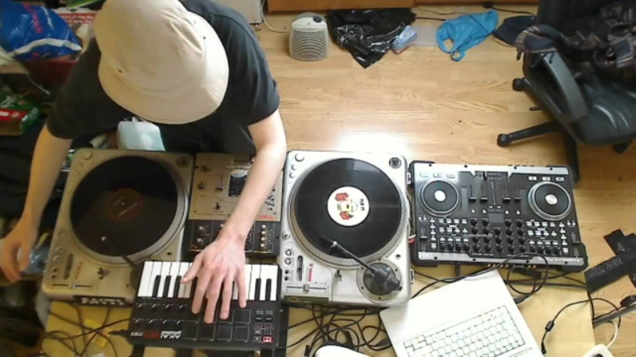 Yuzo Koshiro Mini Mega Mix - YouTube