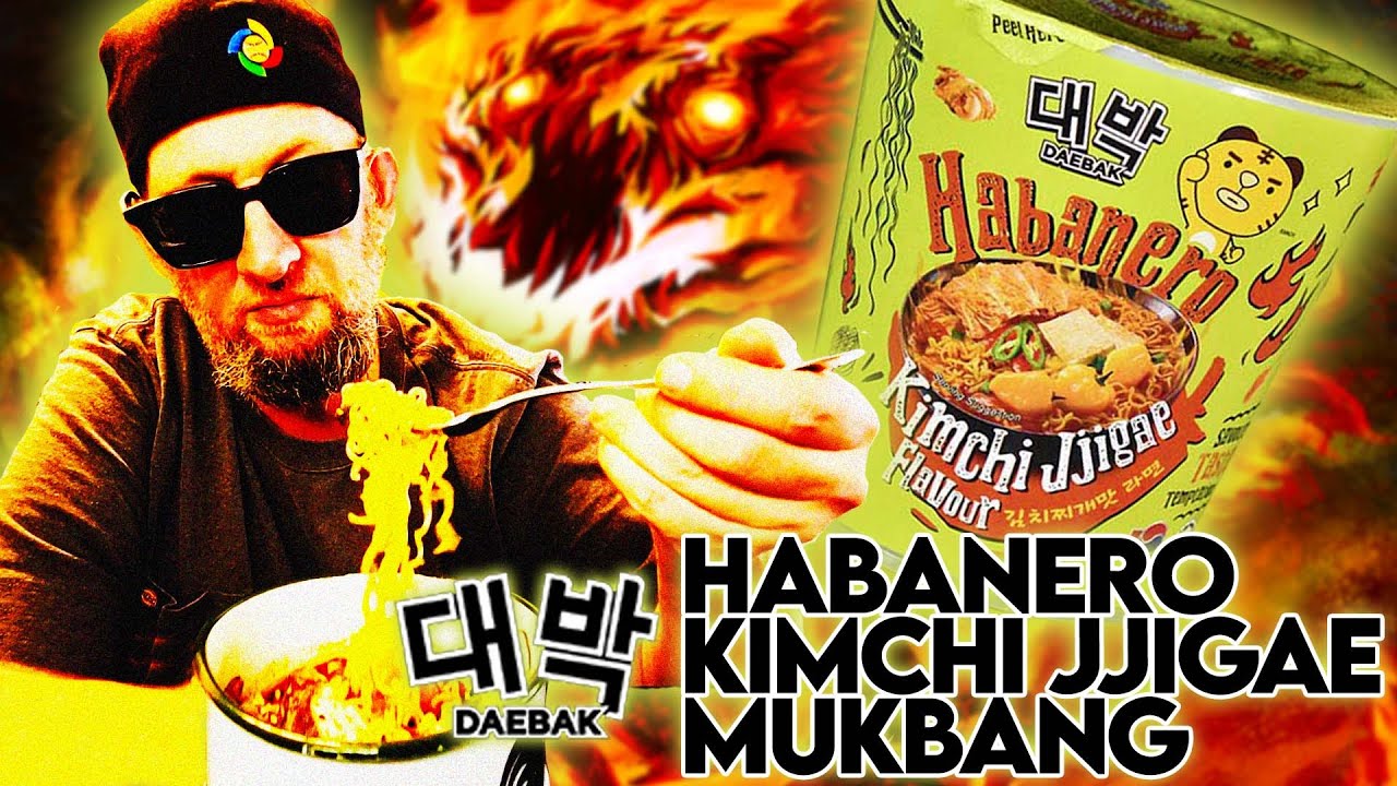 Daebak Habanero Kimchi Jjigae Professional Mukbang - YouTube