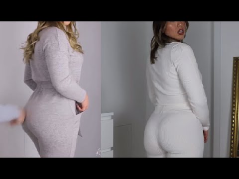 Adorable Caro gets her booty smacked / Arschklatscher - YouTube