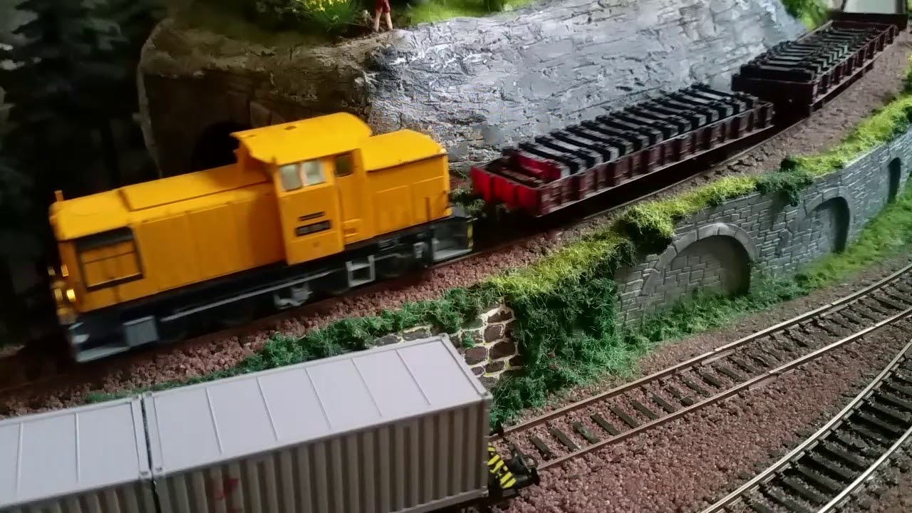 TT Modellbahn - Fahrbetrieb-Digital-Sound-Piko-Roco-Tillig - YouTube