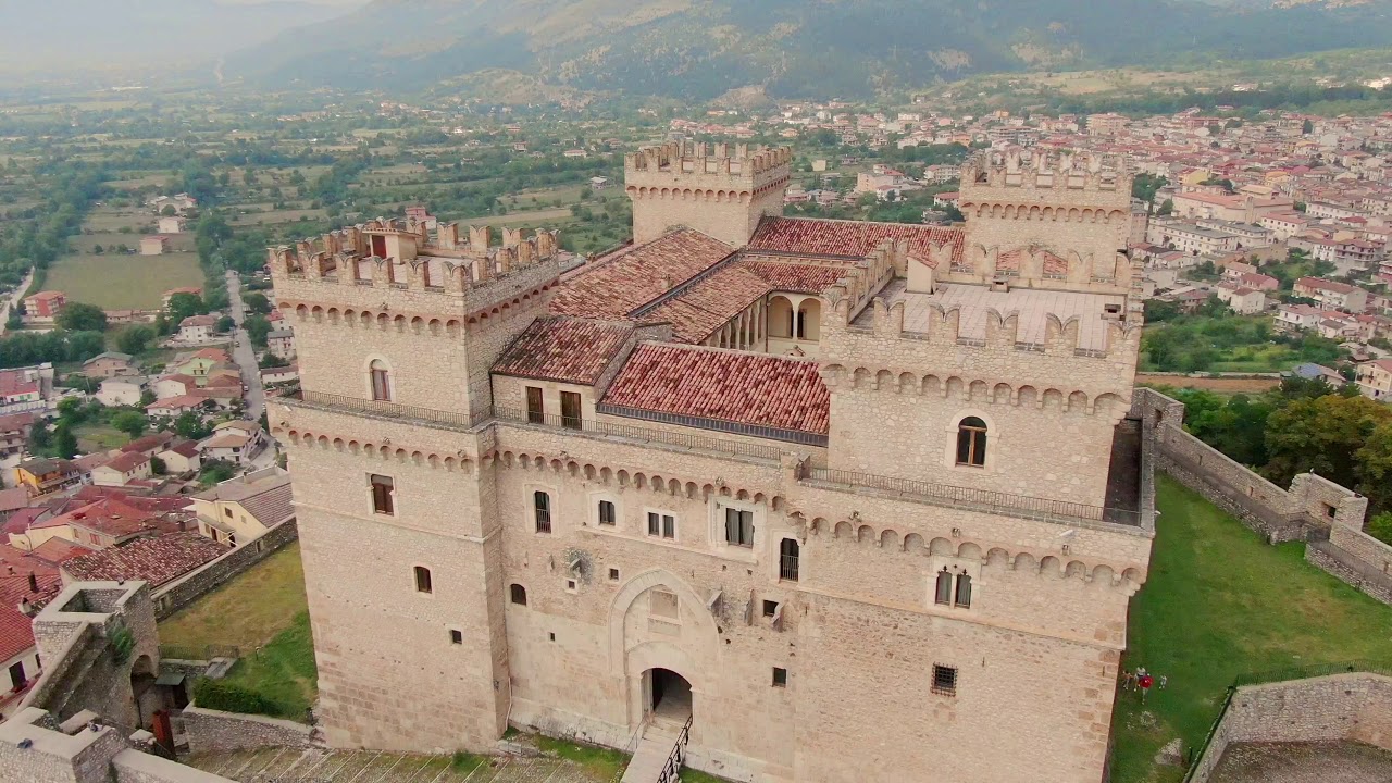 Castello Piccolomini di Celano - YouTube