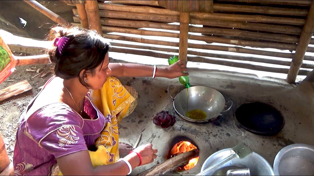 Village Women Cooking#Water spinach Cooking & Spring Onion Fried in ...